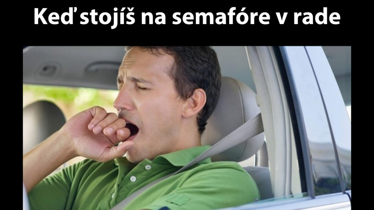 Na semafóre - v rade vs. prvý | Meme